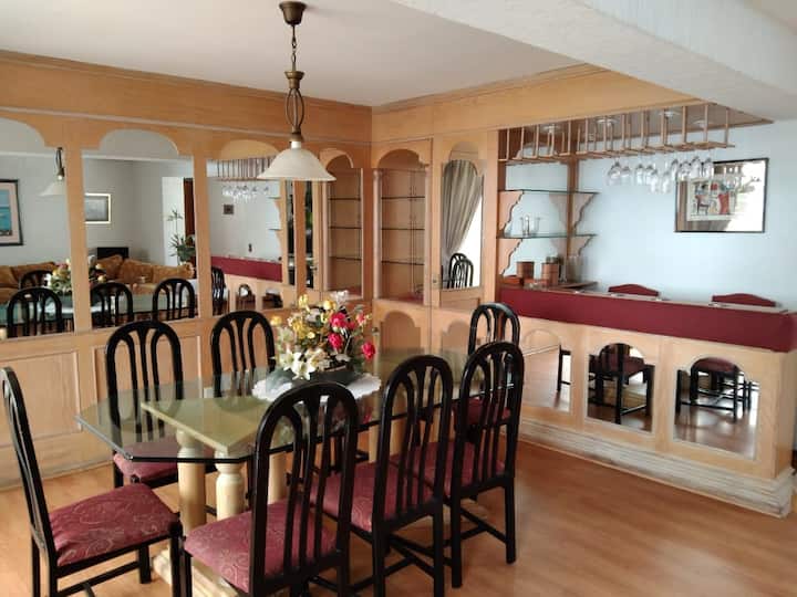 Hermoso Frente A La Playa Acapulco - Valparaíso