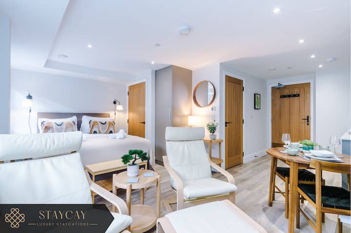 Rock Mill | Deluxe Studio Apartment - Hathersage