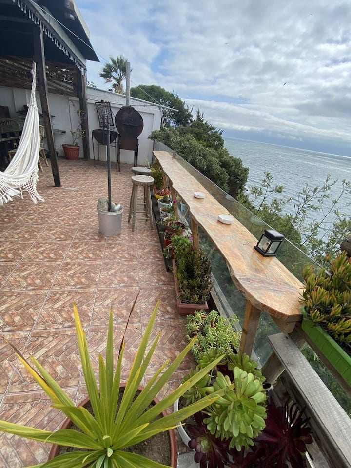 Acantilados En Bahía De Cartagena - San Antonio