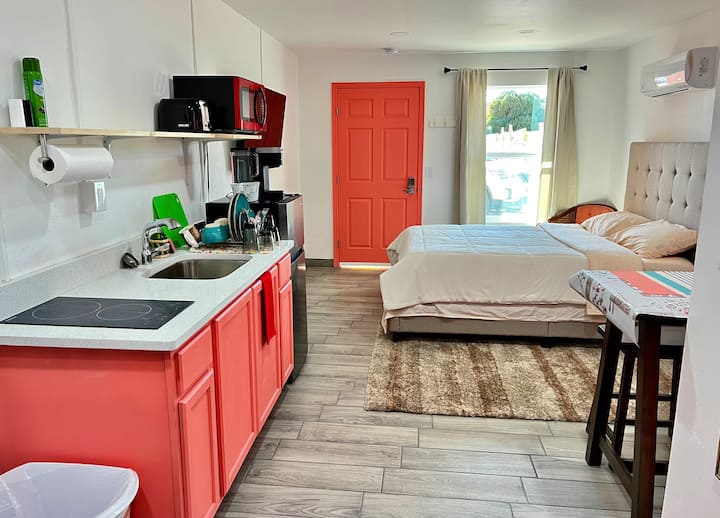 Quiet Studio | Kitchenette + W/d | Long Stay Ready - Las Cruces, NM