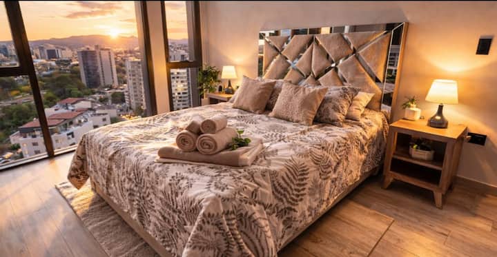 Suite En Altura | Piso 16 · Vista La Carolina - Quito