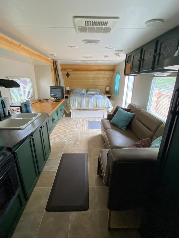 Cozy Camper You’ll Love In Loveland - Loveland, CO