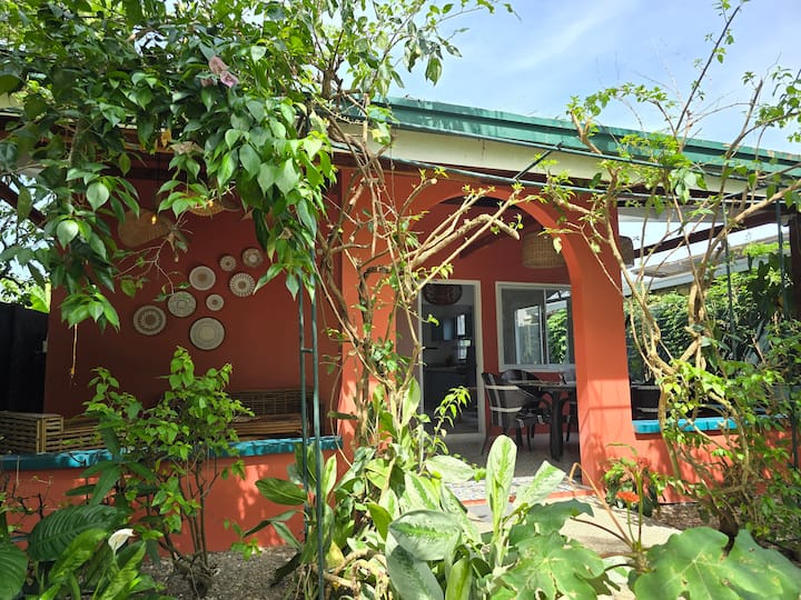 Tropical Haven, Newly Renovated Home In El Nido - 艾爾尼多