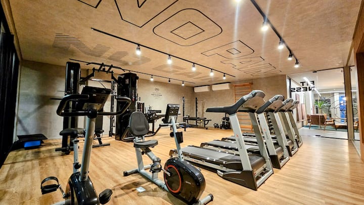 Queensize/academia/piscina/garagem/lovepet - Maceió