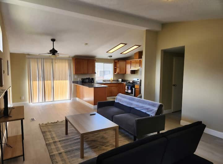 Beautiful 3 Bedroom Napa Adjacent Hideaway - American Canyon, CA