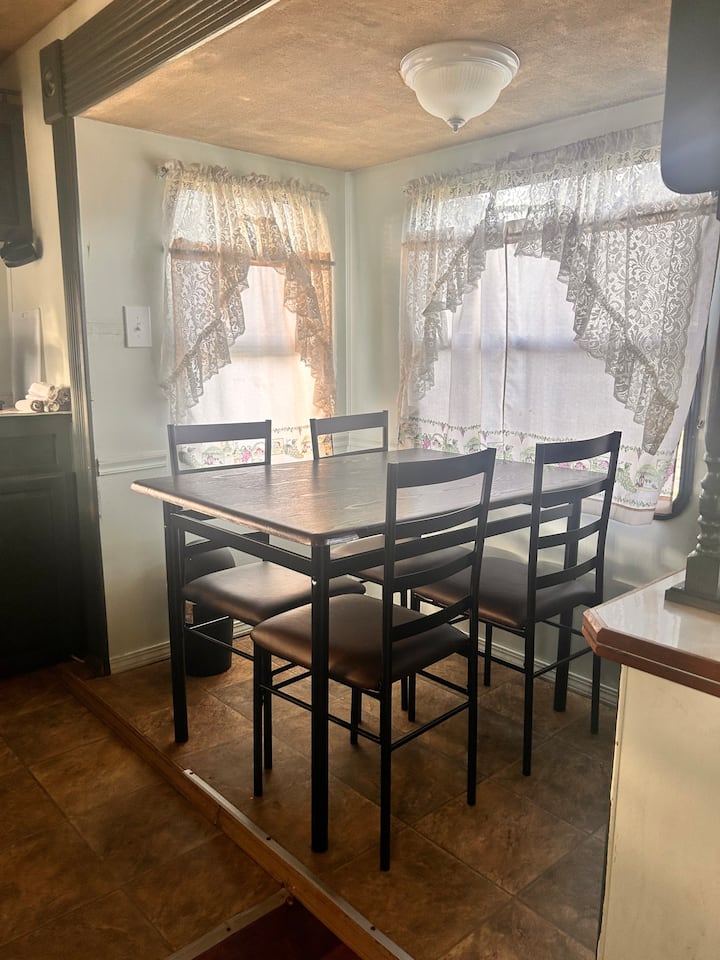 Cozy Camper For Two! 1 Block From Bella’s House - Forks, WA
