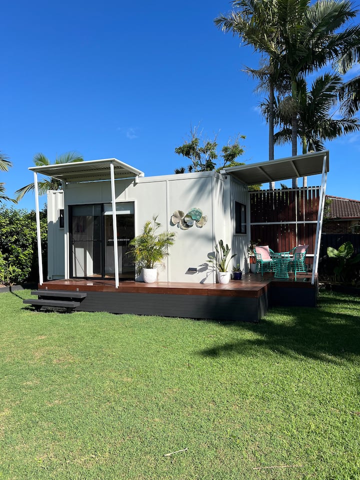 Cozy Coastal Tiny Home 7 Mins Drive To The Beach! - Yamba