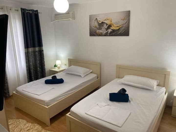 Cozy Apartment - Tirana