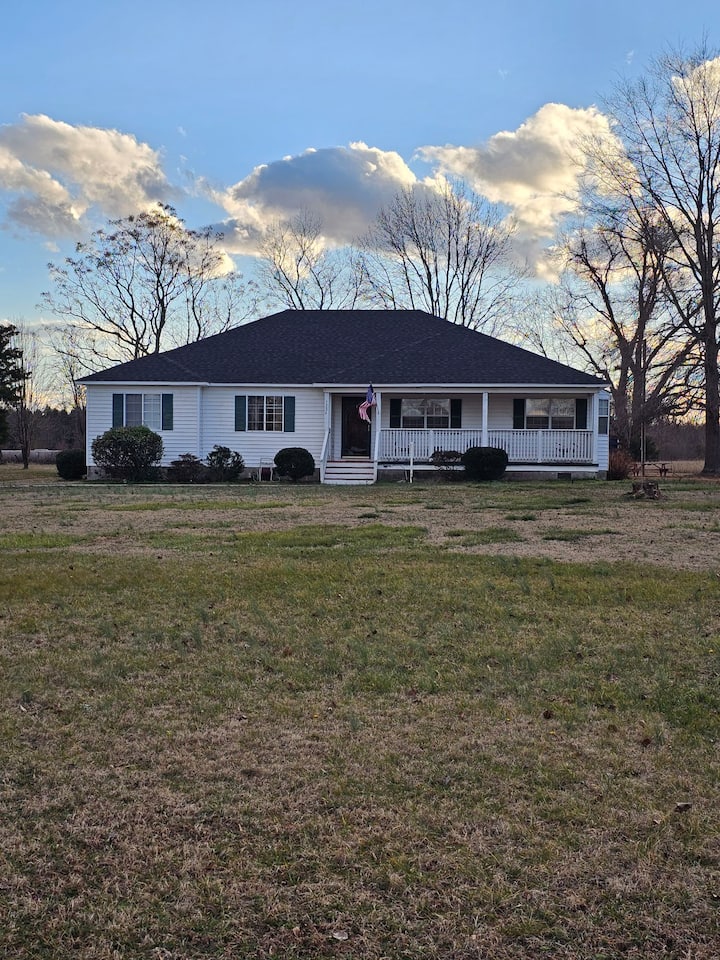 Farmhouse In Nature Setting Traveling Nurses Wlcme - Halifax, NC