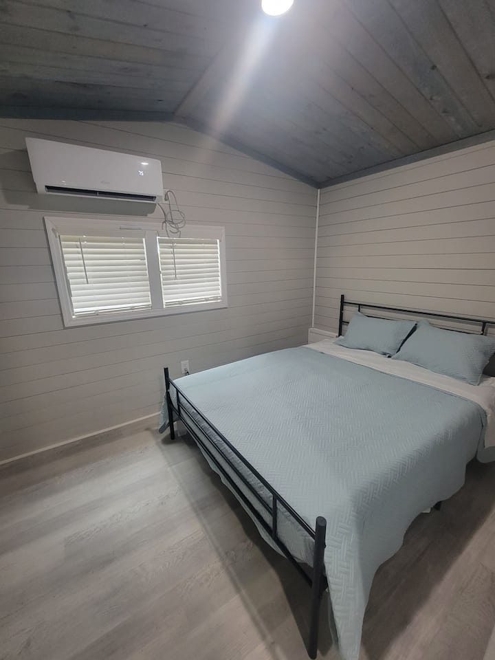 Float On Inn - North Port, FL