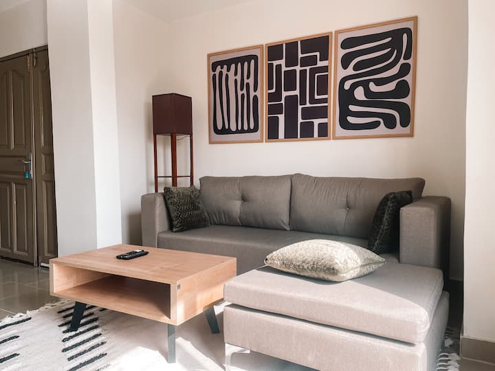 Stylish 1br In Labone, Wifi/dstv - Accra