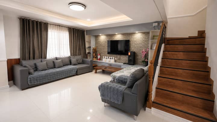 Baguio Vacation House | Sleeps 20 | Free Parking - Baguio