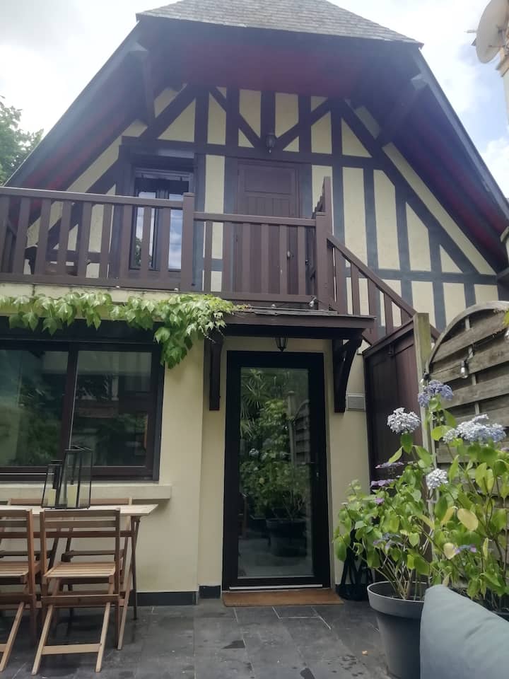 Petite Maison Centre Deauville, Mer 5mn à Pieds - Villers-sur-Mer