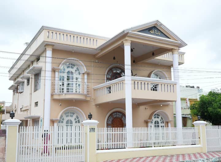 Sahara Premium Family Homestay - Mysore