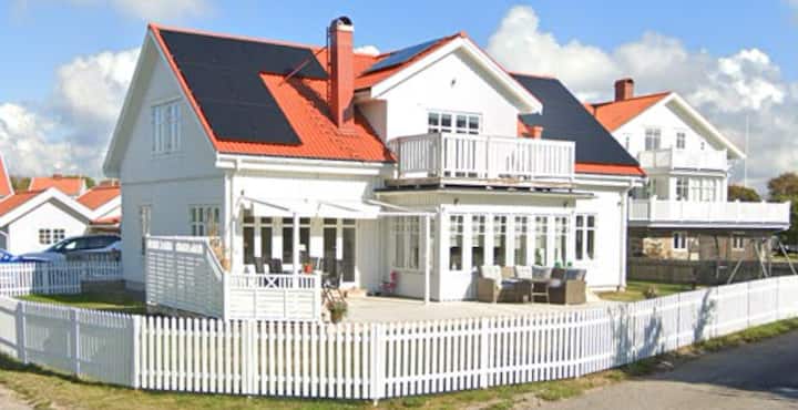 New West Coast Style Villa - Hönö