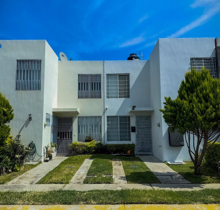 Casa En Zapopan Dentro De Coto Y Alberca - Nouveau-Mexique