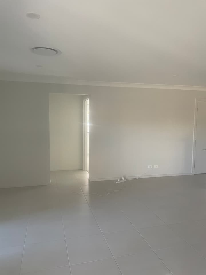 Rooms In Edgeworth Cardiff - Newcastle