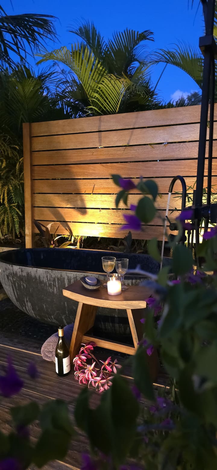 Home Near Micro Beach W/ Outdoor Shower & Tub - Northern Mariana Islands