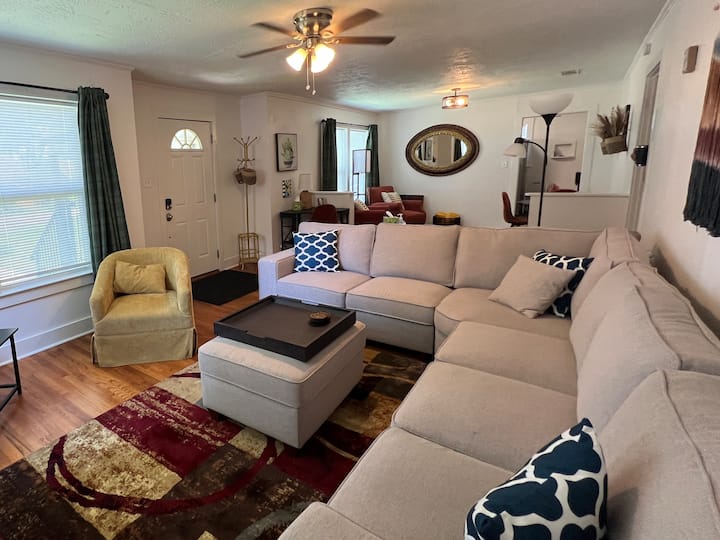 Pets!  Waterpark! Book Now! Zoo! Big Fenced Yard! - Hattiesburg, MS