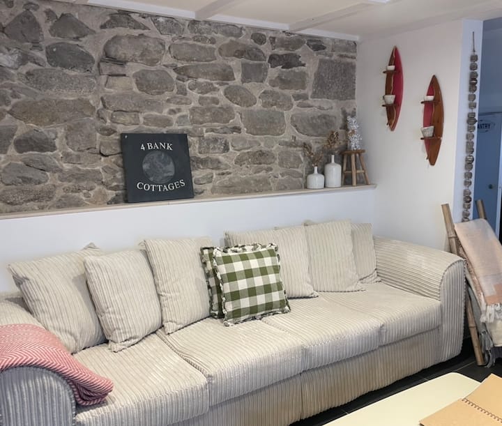 ‘Cosy Corner Of Cornwall’ - Penryn