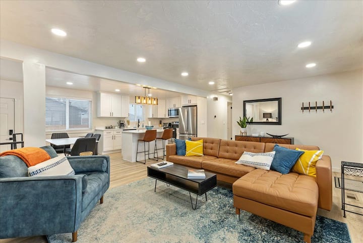 Sandy Mtr- Ski The Season! - Sandy, UT