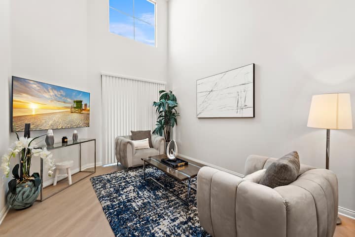 Luxury 3bd Retreat Next To Spectrum/disney/newport - Irvine, CA