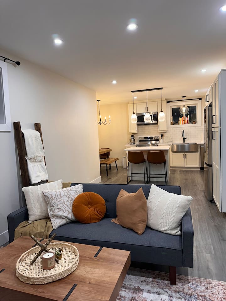 M’s Studio - Casselman