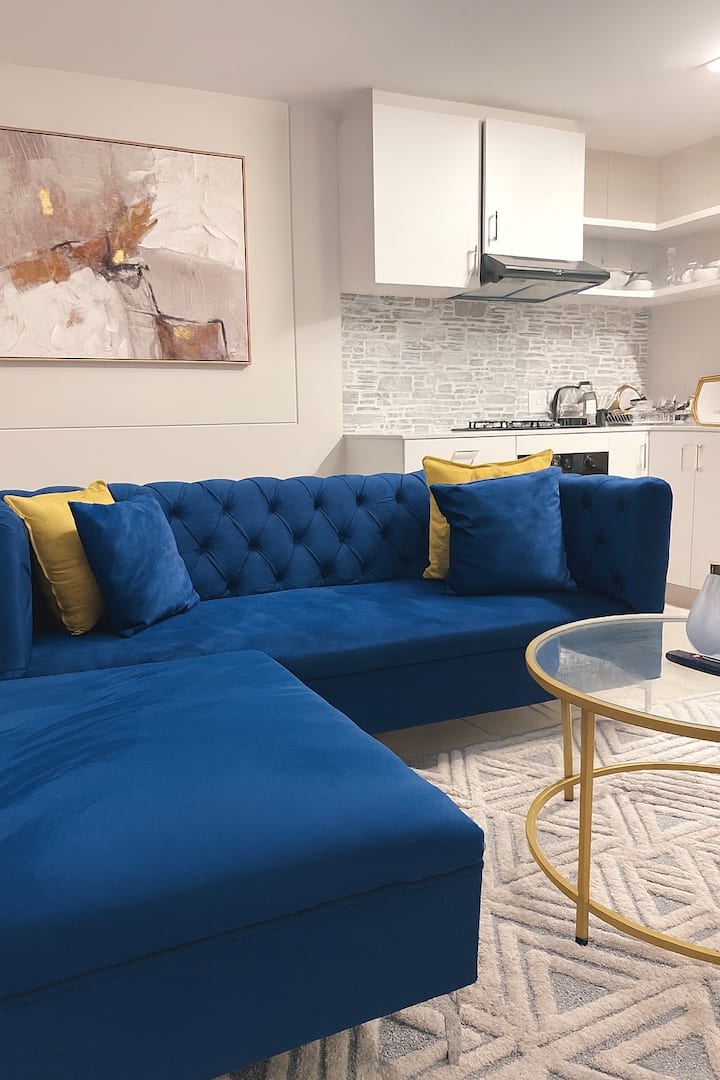 5 Min Walk To Gateway,millennial Apt , 1 Bedroom - Umhlanga