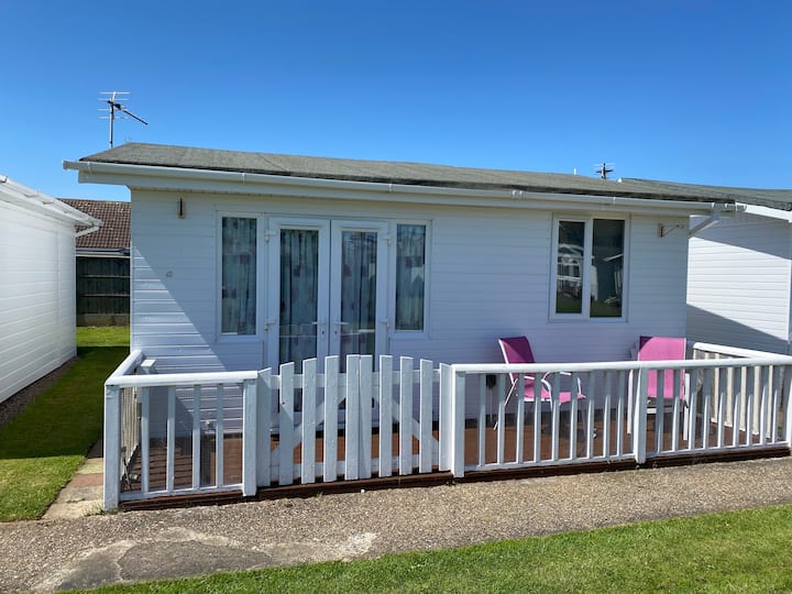 Kebbles Coastal Retreat - Mablethorpe