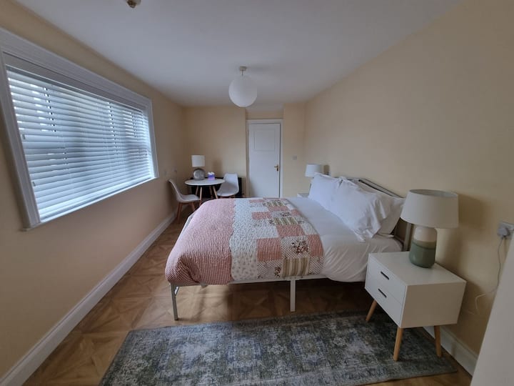 Free Derry Suite - King With Private Bathroom - Londonderry