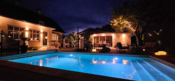 Villa Med Pool Och Jacuzzi - Helsingborg