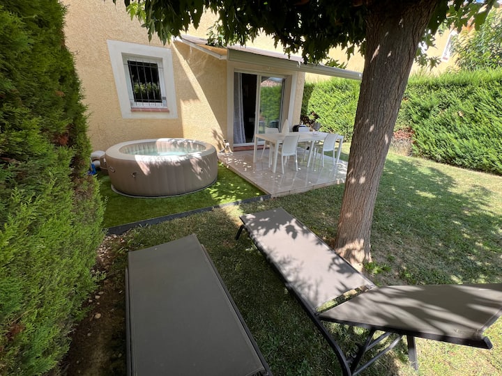 Villa En Provence 2 T3 Jardin Clos Et Spa - Gréoux-les-Bains