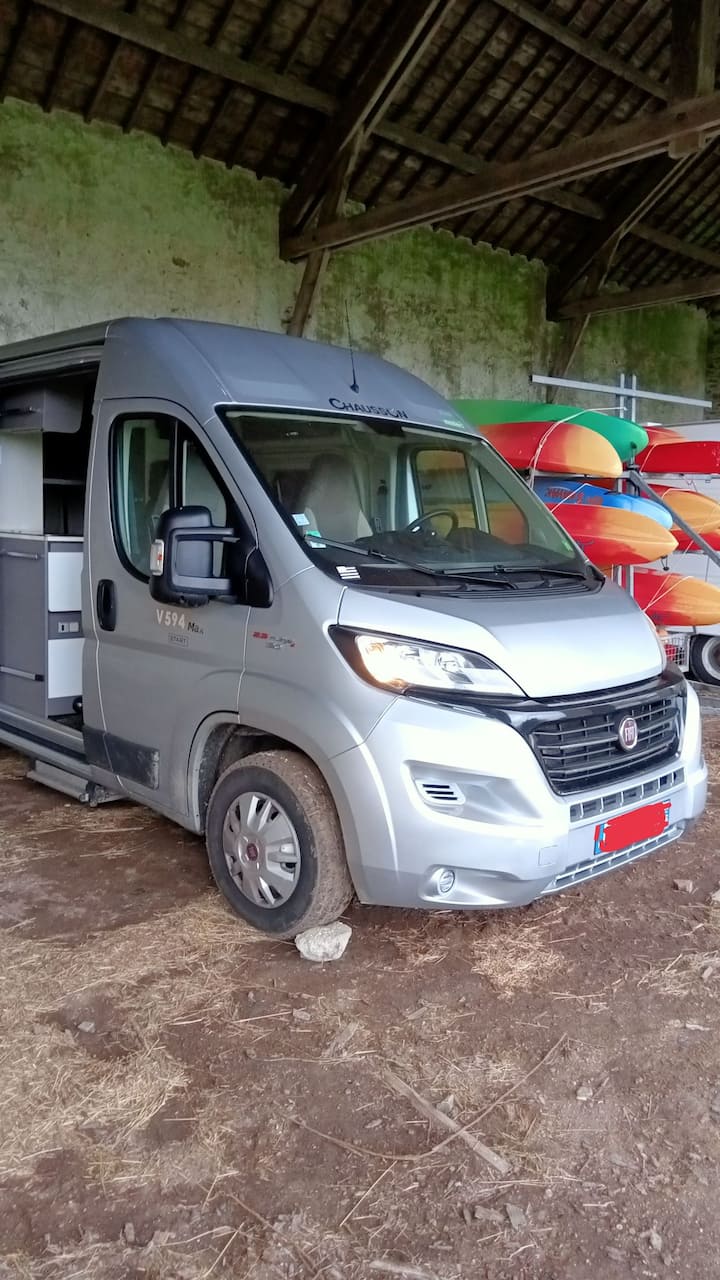 Van Aménagé 'Chausson' - Belle Île