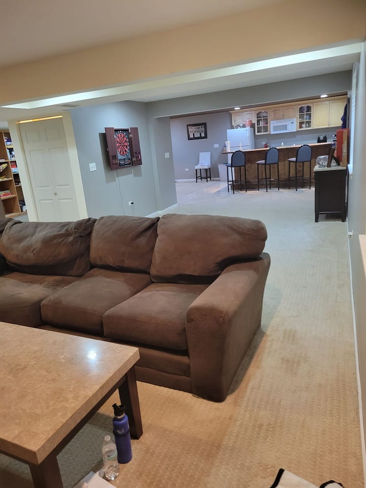 Furnished Basement Short Stay. - Algonquin, IL