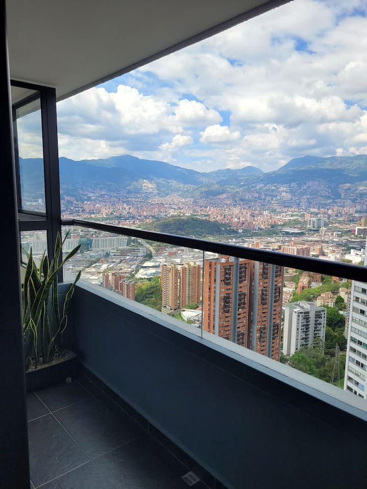 Confy Apartment With Great View - Medellín