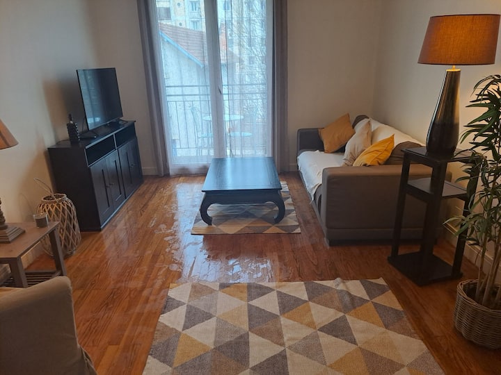 Appartement Cosy 4 Personnes Près Du Métro Cusset - Rillieux-la-Pape