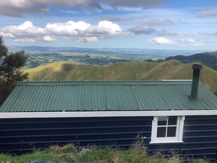 Flemmingwood Hut - Wairarapa