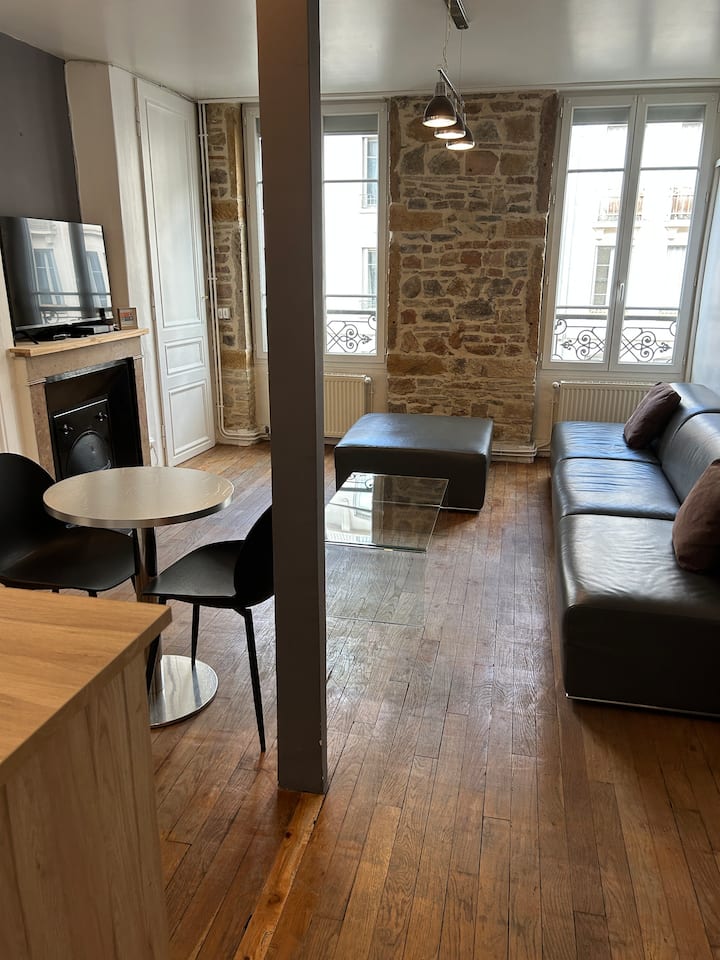 Charmant T2 Les Halles De Lyon Et Gare Part-dieu - Sathonay-Camp