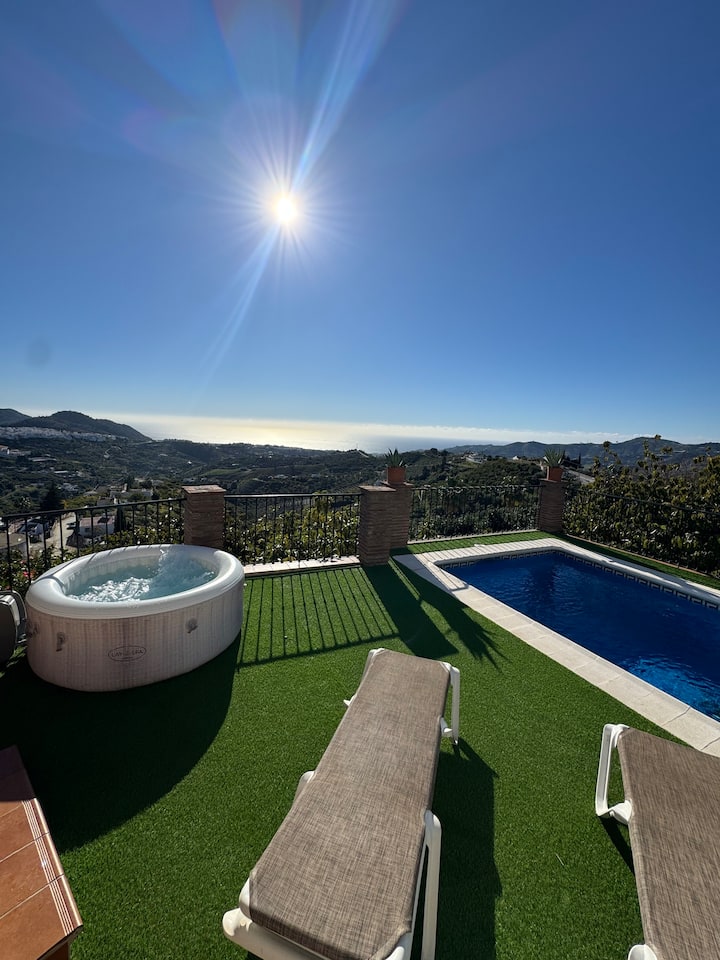 Villa Con Piscina, Jacuzzi Y Espectaculares Vistas - Frigiliana