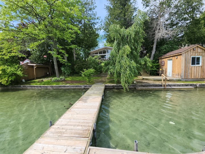 2 Houses On Little Lake - Presqu'ile Provincial Park