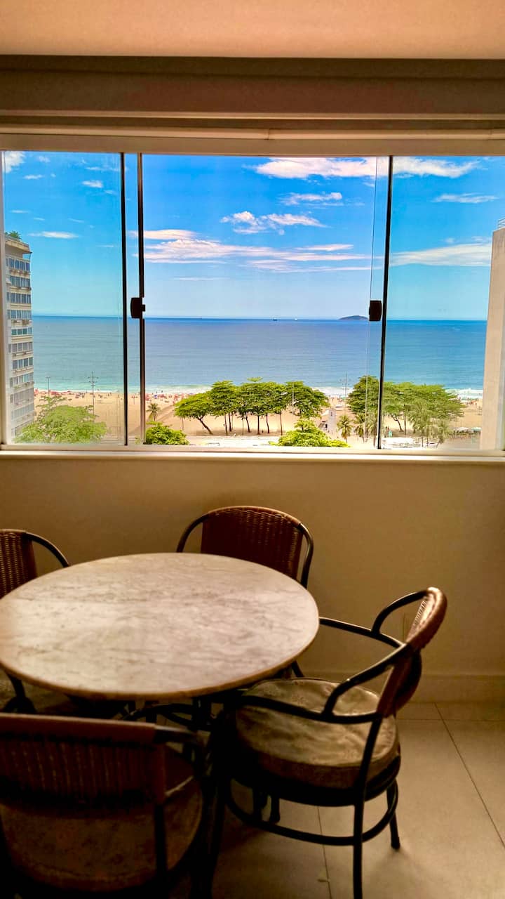 Sea View Copacabana| 3 Bedrooms 3 Min From The Beach - Copacabana