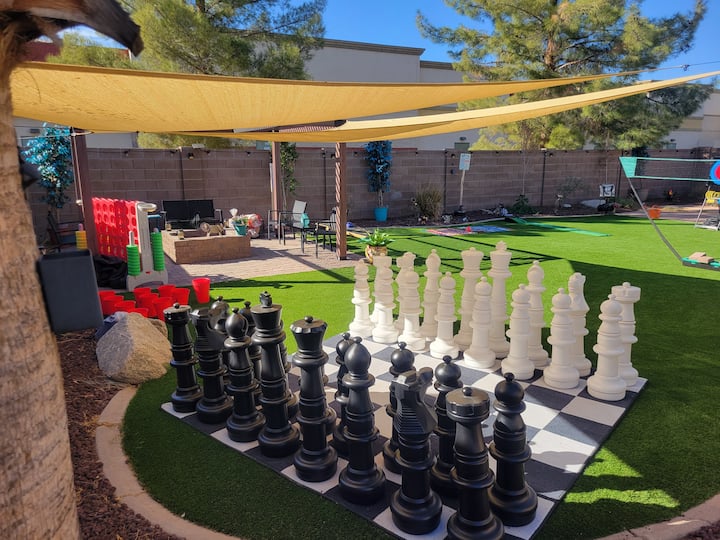 Gilbert Fun House! Games, Phonebooth, Backyard Fun - Gilbert, AZ