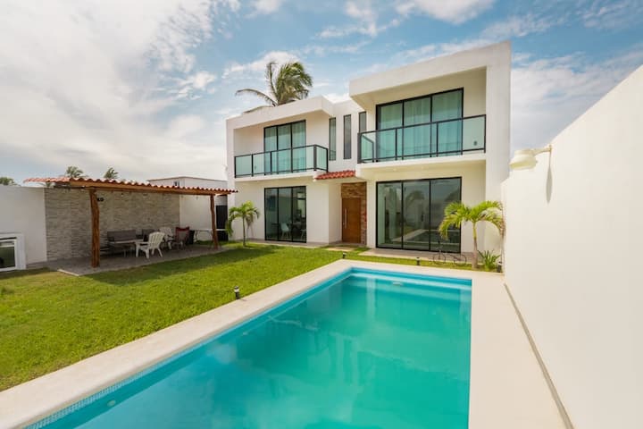 Hermosa Casa Con Alberca, A 40 Mts. De Playa - Pie de la Cuesta