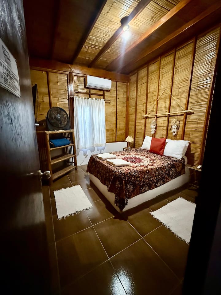 Bungalow Con Aire Acondicionado A 50mt De La Playa - Máncora