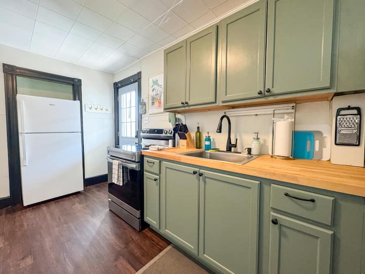 New - Mins To Concord & Nashua -Quiet Neighborhood - Manchester, NH