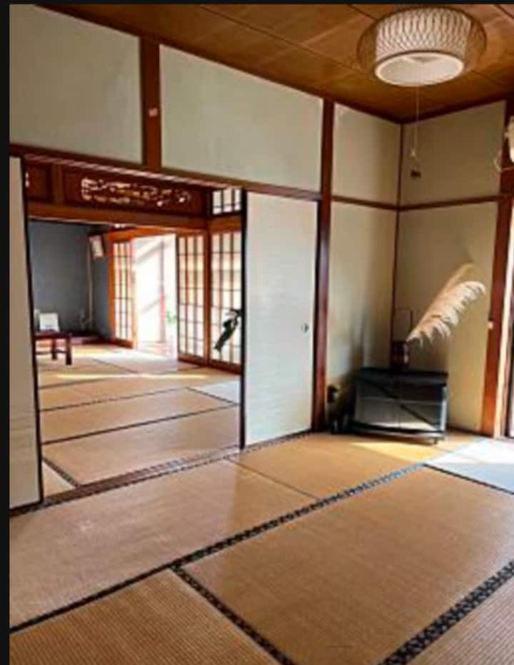 別府・一棟貸切最大8名様・ヨガと温泉のある暮らし_wifi_無料駐車場 - Beppu