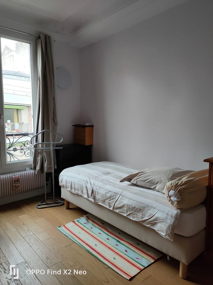 La Chambre Rose - Paris