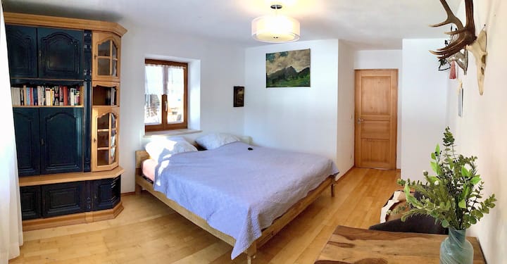 Room “Wald” 4 + Garden / Mountain View. - Berchtesgaden