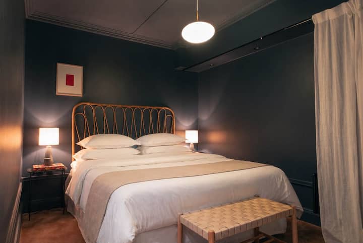Lower Level Queen (No Window) - Stockholm