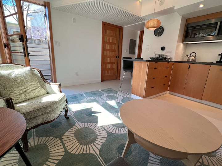 The Tulip Tree | 2 Blks To Alberta | Shops/dining - Portland, OR